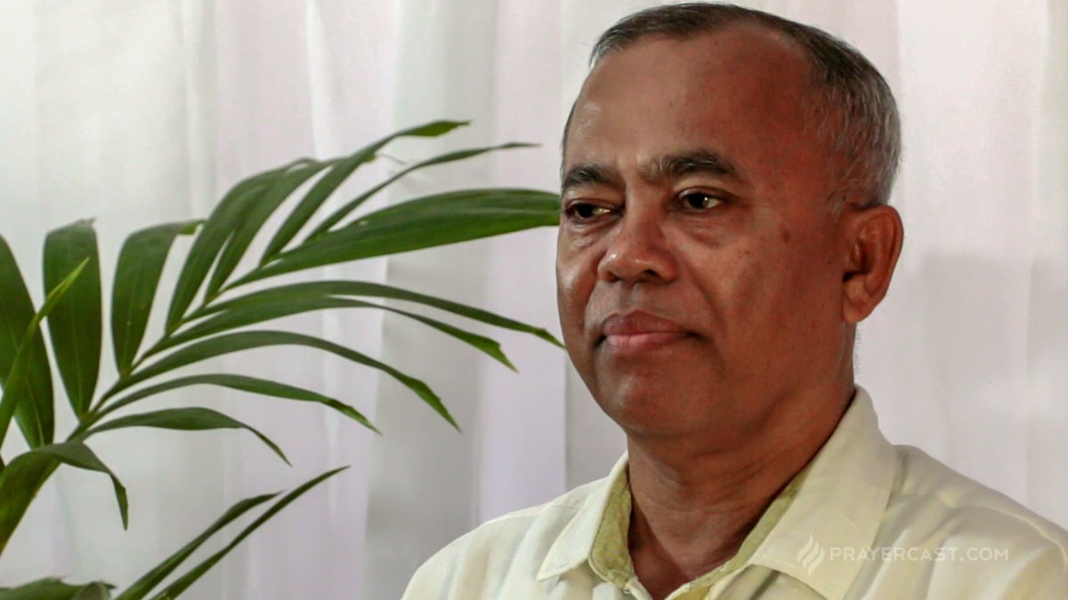 Anwar's Story - Prayercast